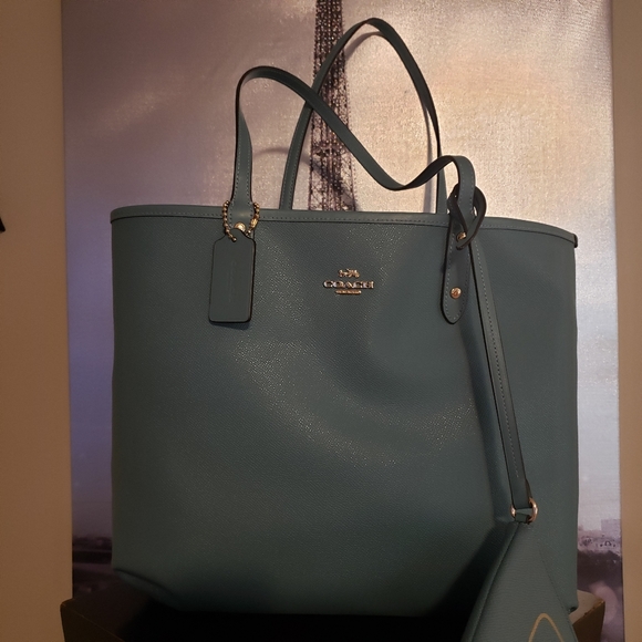 Coach | Bags | Coach Ombre Reversible City Tote K822f66885 | Poshmark